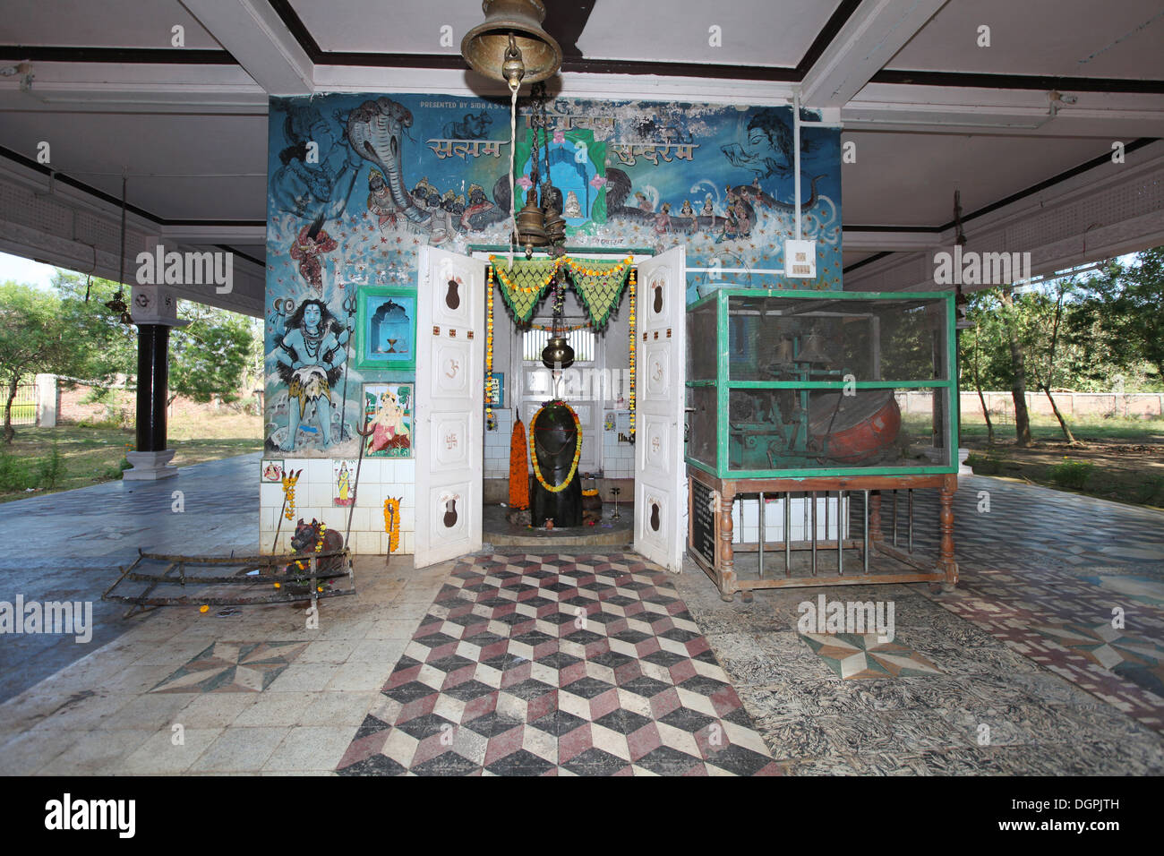 Ancient shiv temple hi-res stock photography and images - Alamy