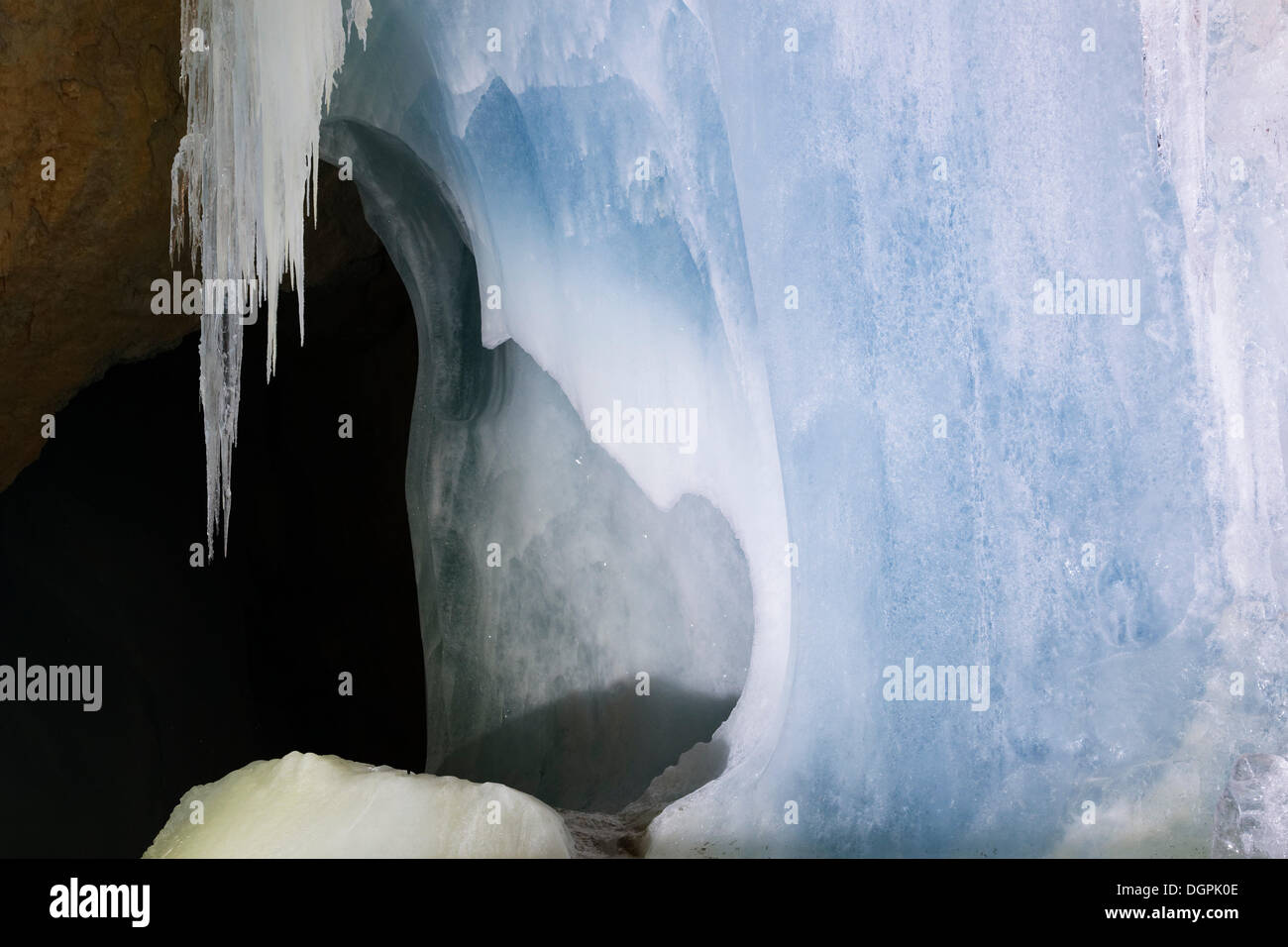 Eisriesenwelt caves hi-res stock photography and images - Alamy