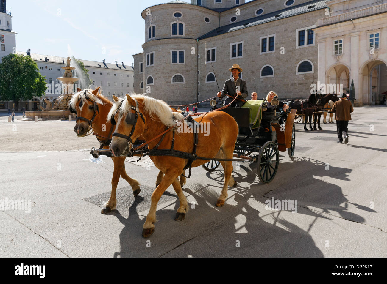 Fiacre carriage hi-res stock photography and images - Alamy