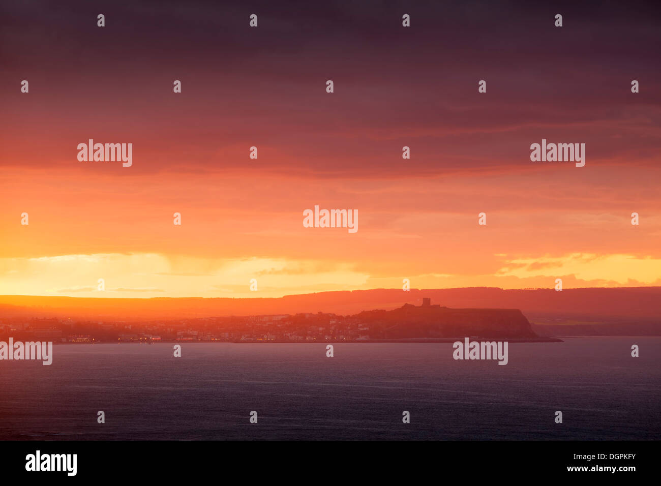 Sunset over Scarborough, North Yorkshire Stock Photo - Alamy