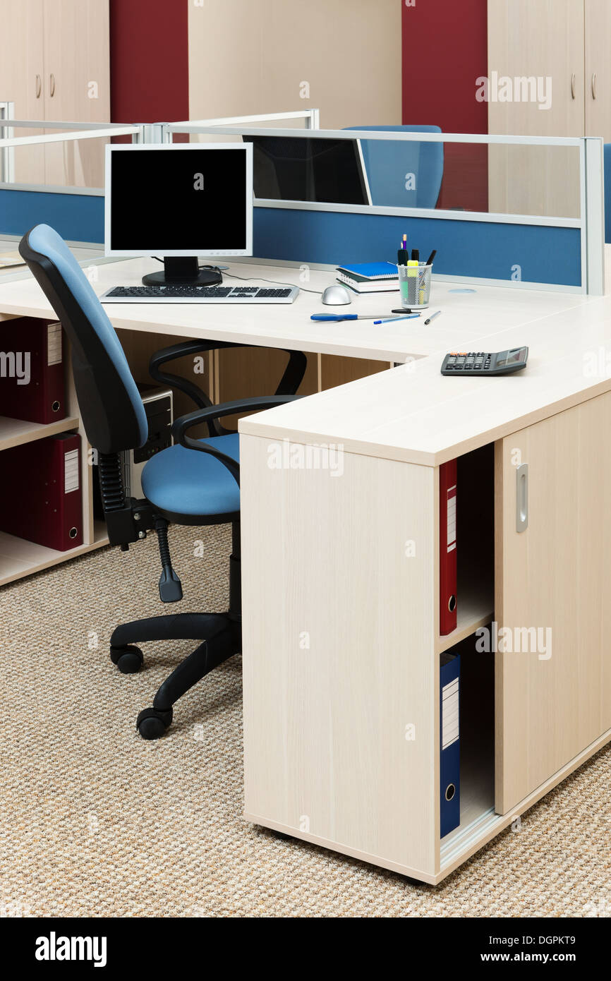 computer on a desk Stock Photo - Alamy