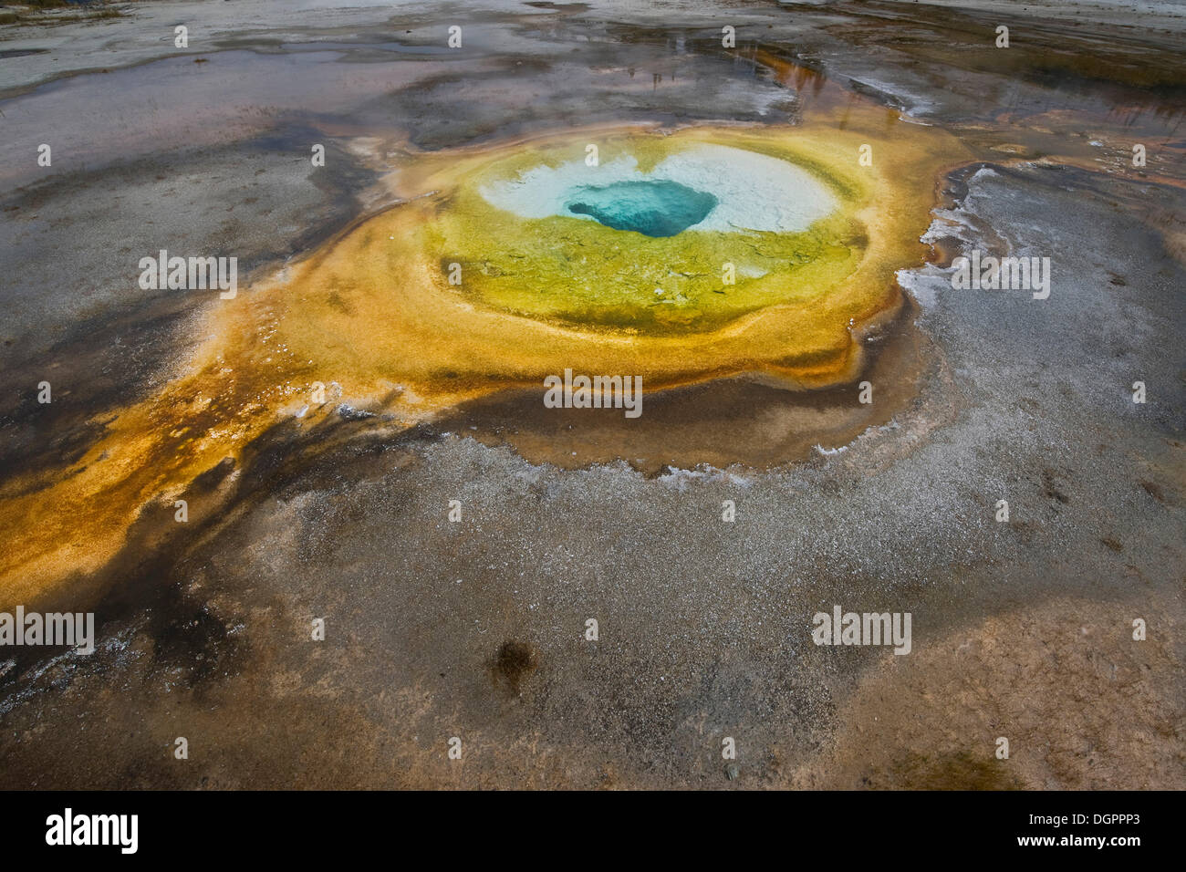 Yellowstone geothermal area hi-res stock photography and images - Alamy