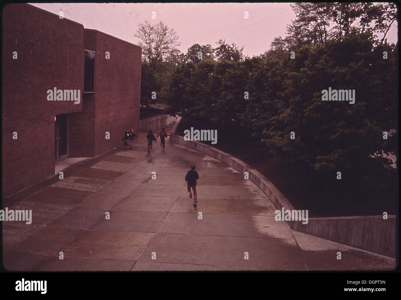 A photograph of Lincoln Elementary School, which was built in 1966 ...