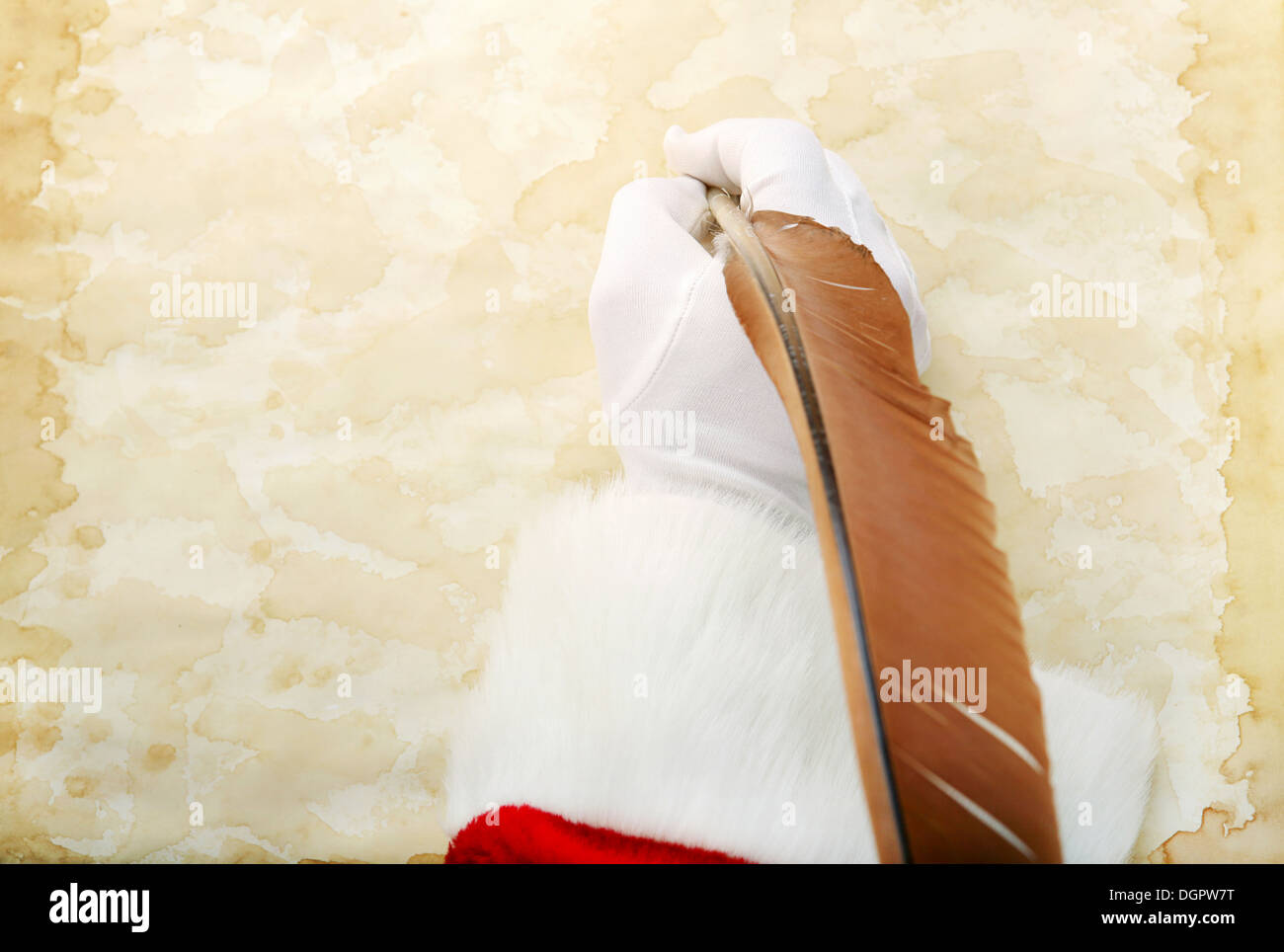 Hand writing quill pen, parchment paper hi-res stock photography and ...