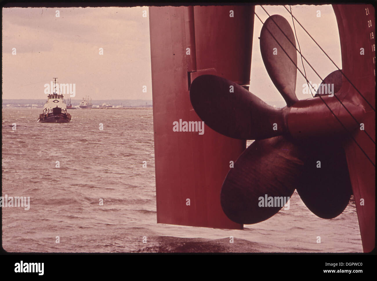 Offshore support and assistance vessel hi-res stock photography and ...