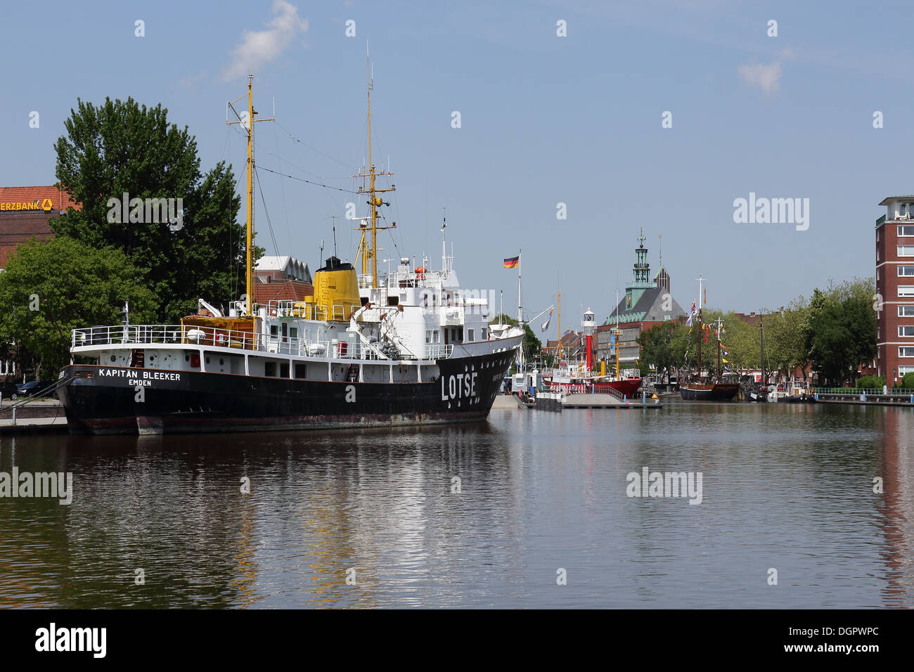 Pilot boat in Ratsdelft of Emden Stock Photo - Alamy