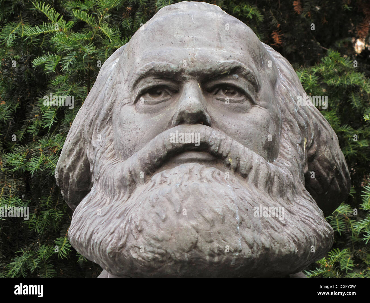 Bust of Karl Marx in Berlin Stock Photo - Alamy