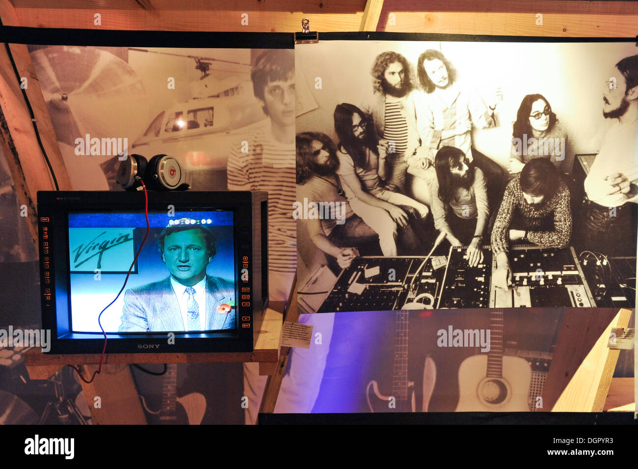 40th anniversary exhibition hi-res stock photography and images - Alamy