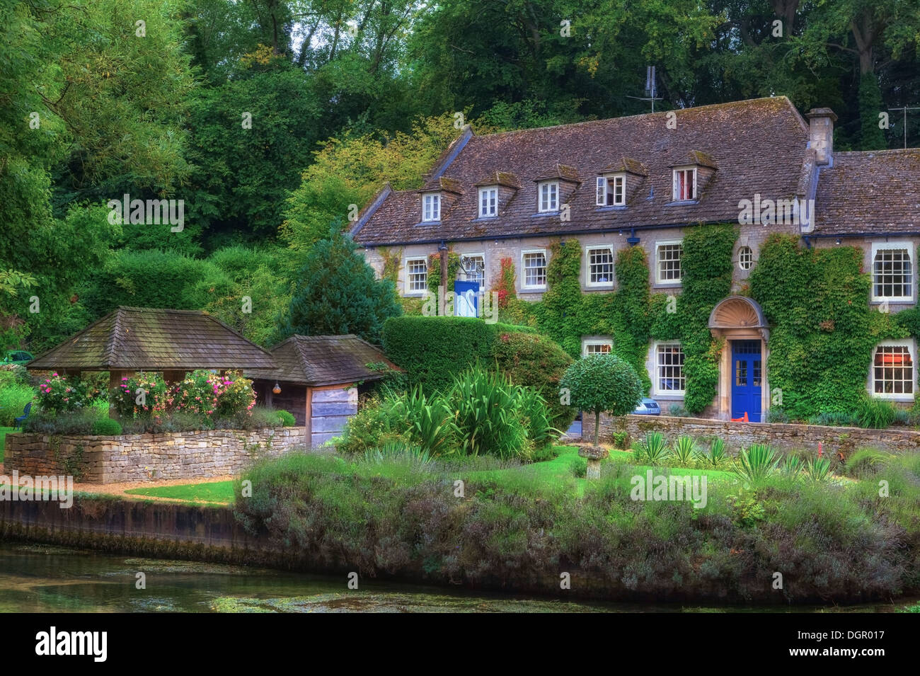 Bibury bridge hi-res stock photography and images - Alamy