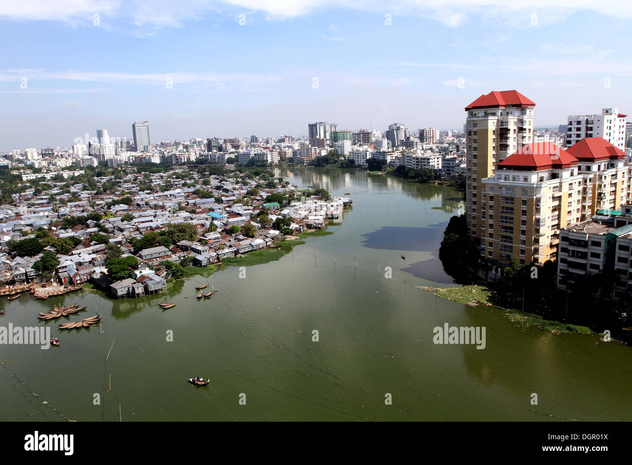 A general view of a korail slum in Dhaka on 24 October 2013 Stock Photo ...
