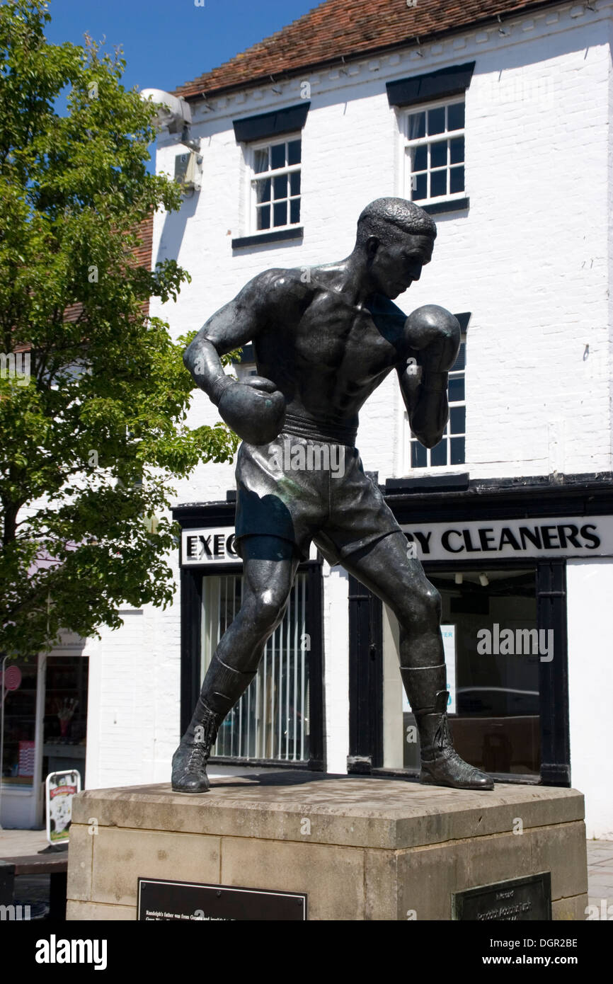 Randolph Turpin statue Warwick Warwickshire England UK Stock Photo - Alamy