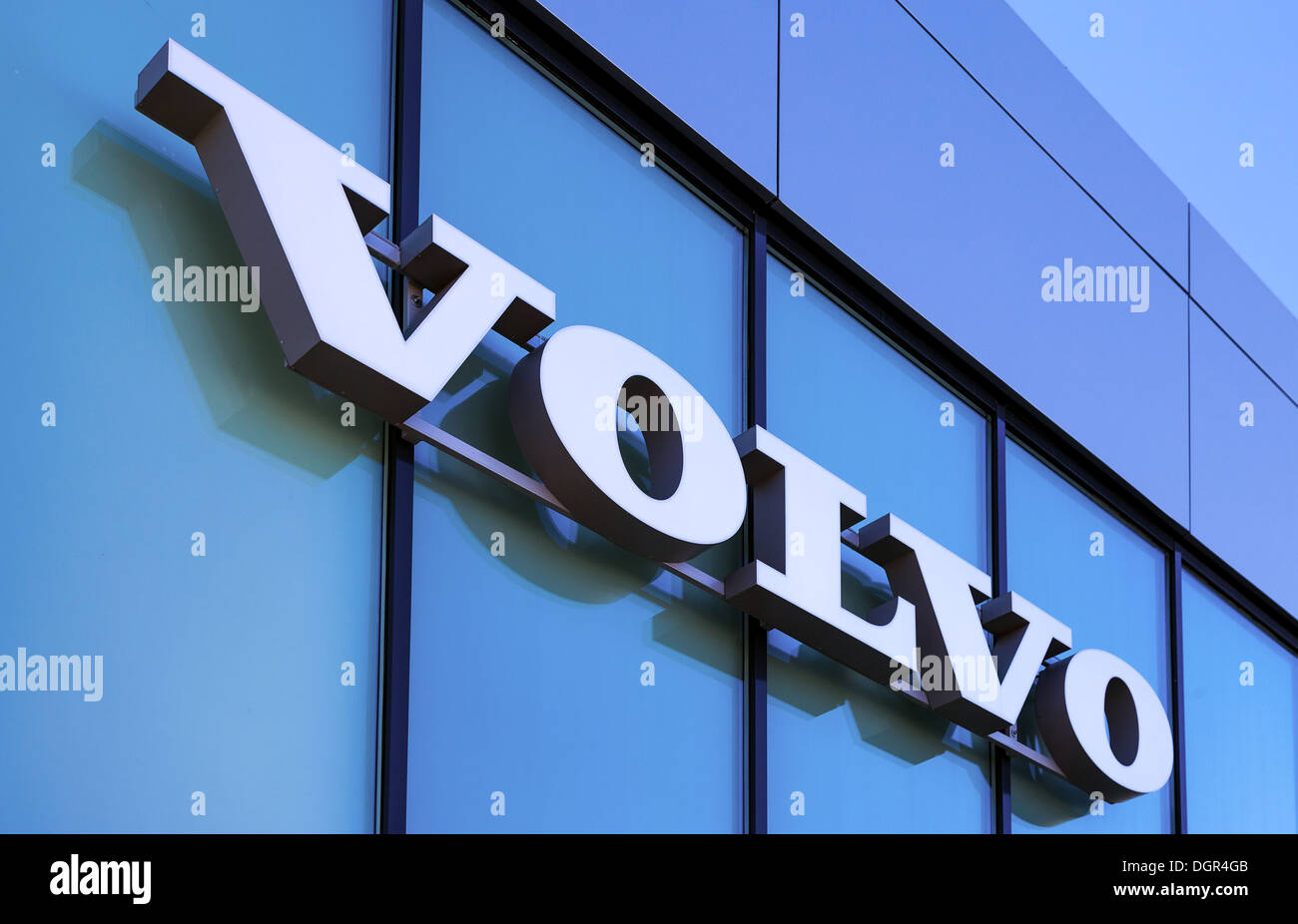 The emblem Volvo Stock Photo - Alamy