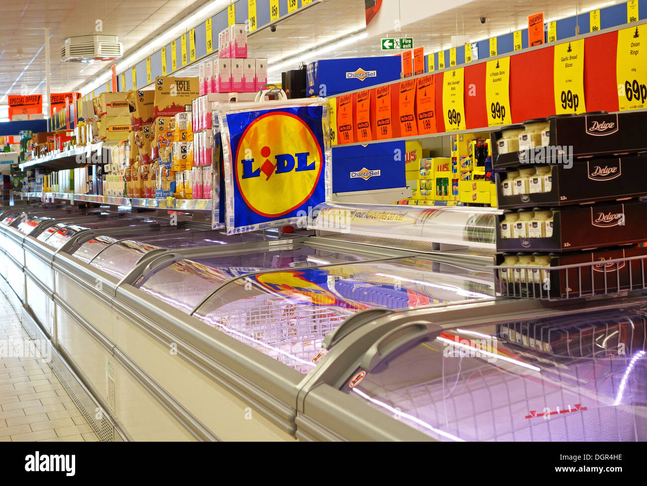 Inside A Lidl Store UK Stock Photo 61974122 Alamy