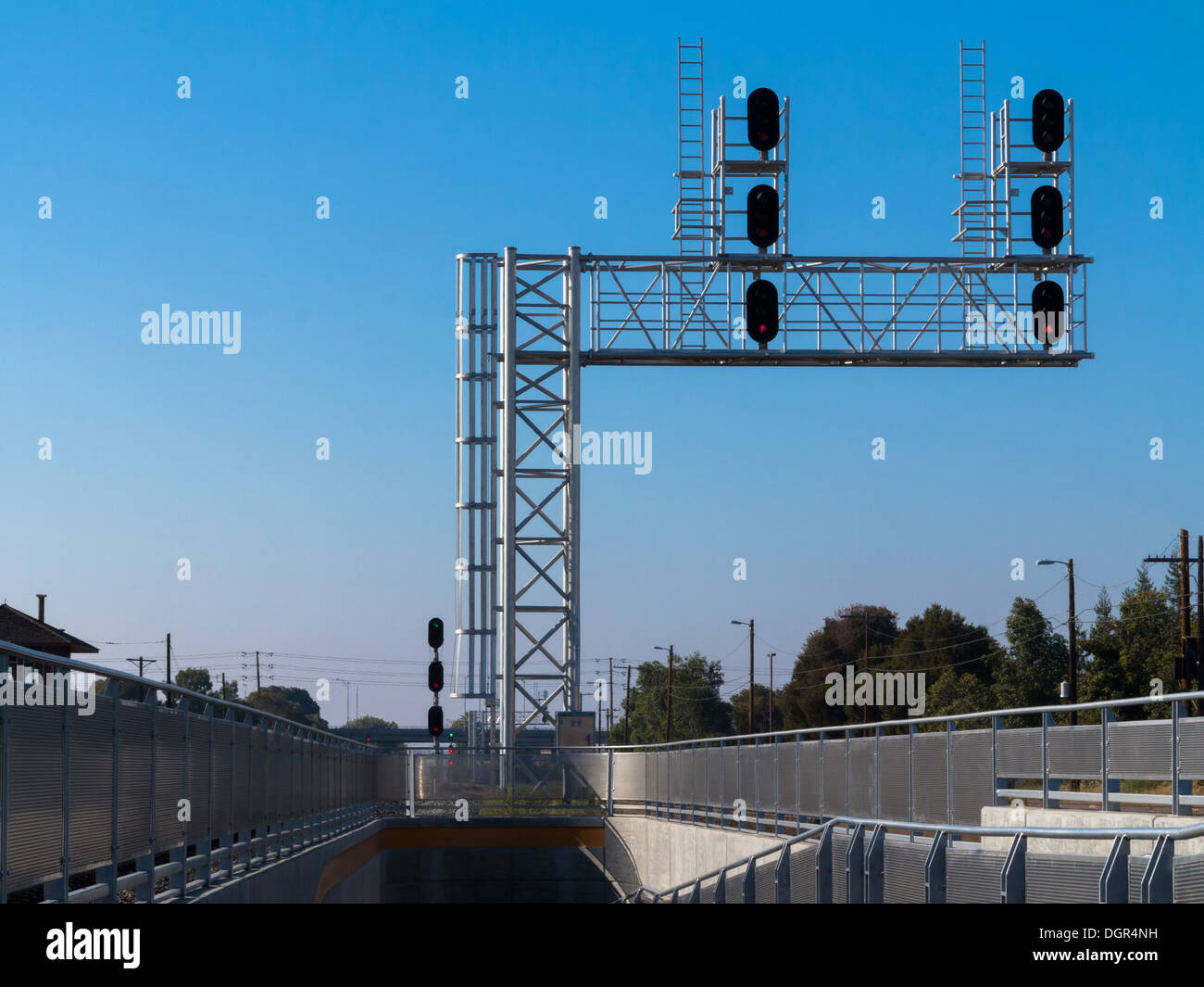 Stanchion sign hi-res stock photography and images - Alamy