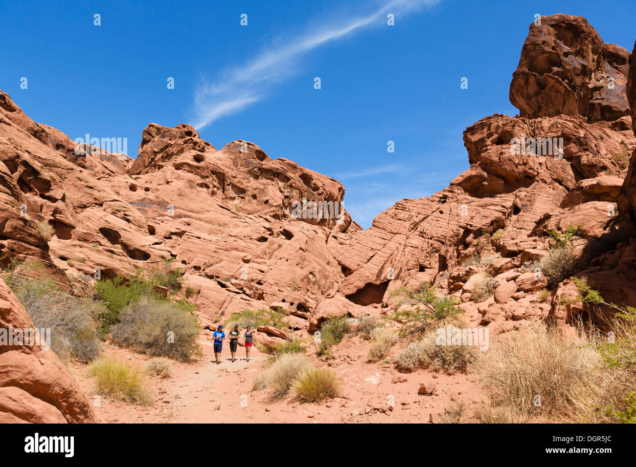 Walkers on the Mouse Tank Trail, Valley of Fire State Park, north of ...