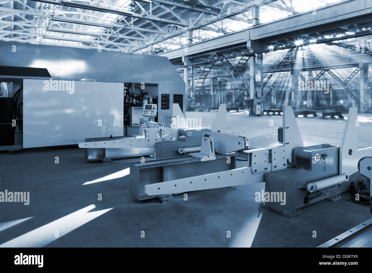 Modern workshop hi-res stock photography and images - Alamy