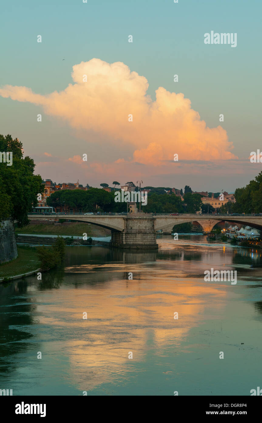 Sunset over Ponte Garibaldi, Rome, Lazio, Italy Stock Photo - Alamy