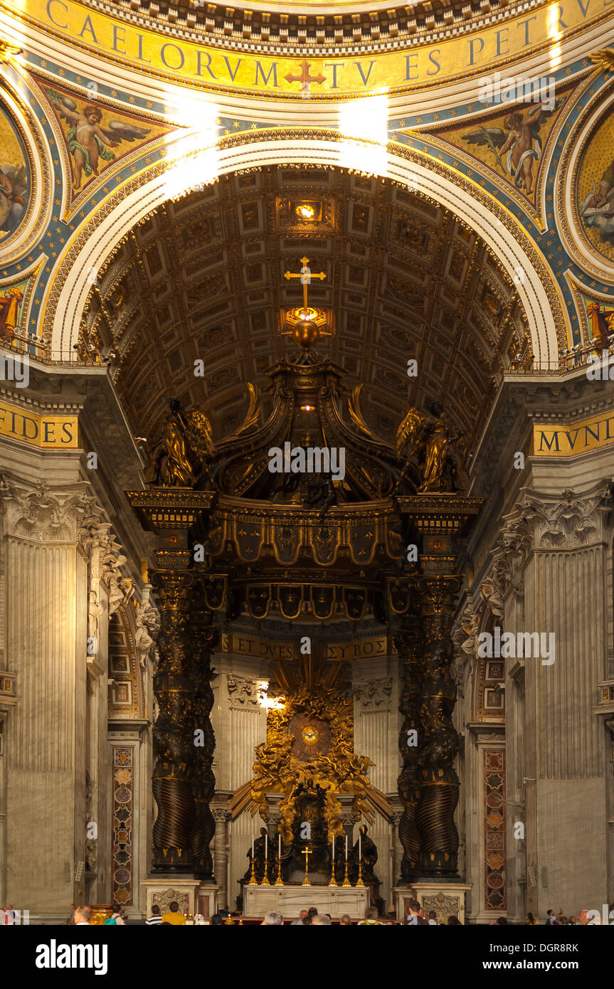 Bernini's Columns, St Peter's Basilica, the Vatican, Rome, Italy Stock ...