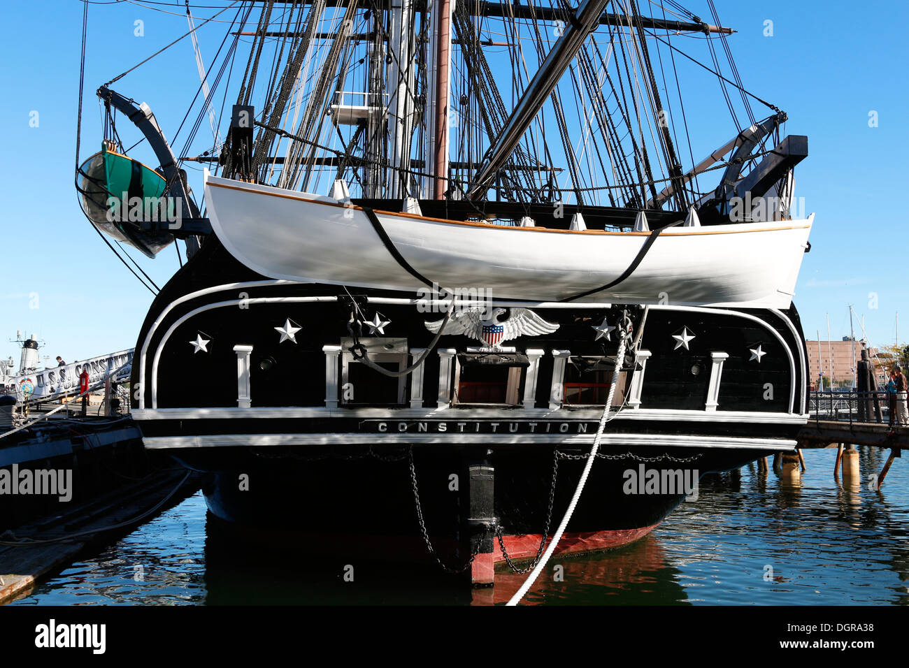 Rigging uss constitution hi-res stock photography and images - Alamy
