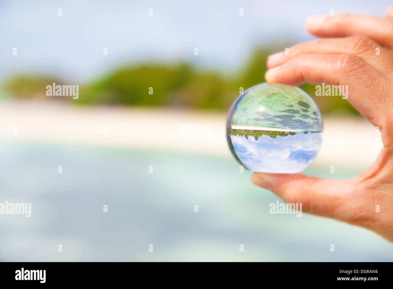 Hand holding ball hi-res stock photography and images - Alamy