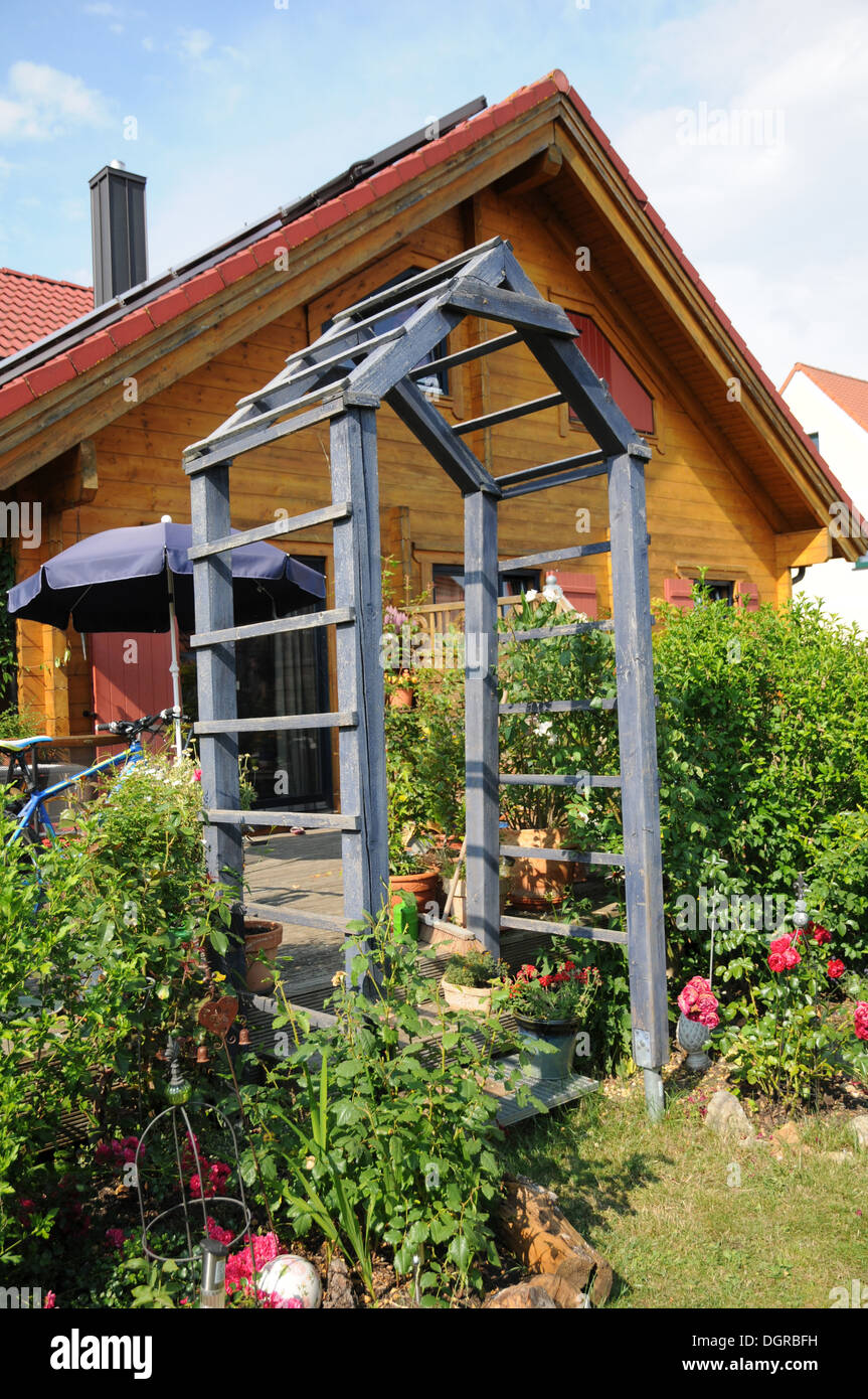Rosenbogen garten hi-res stock photography and images - Alamy