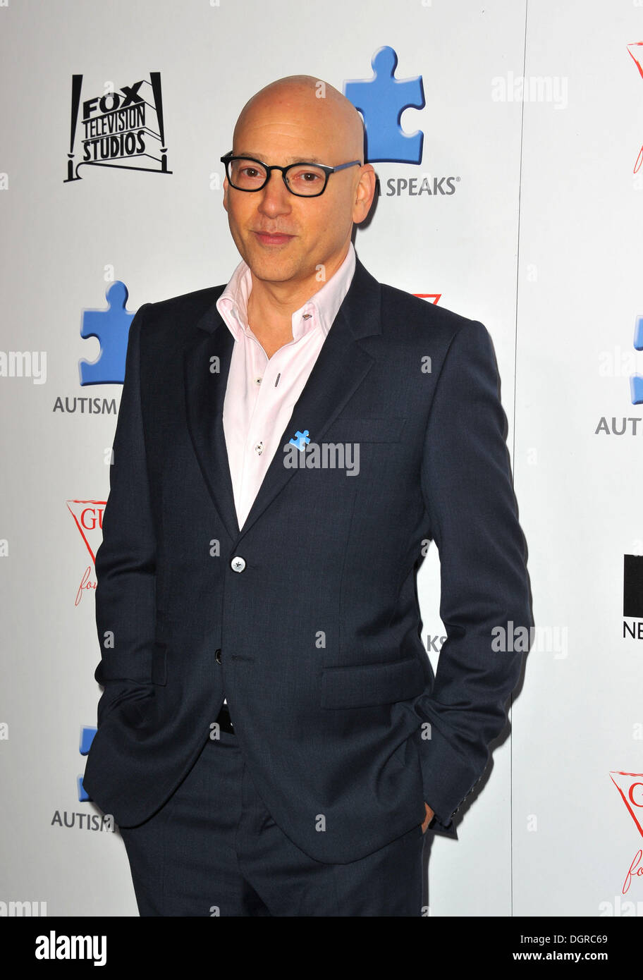 Los Angeles, California, USA. 24th Oct, 2013. Evan Handler attending ...