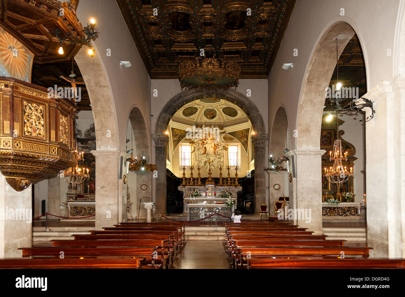 Santa maria del colle pescocostanzo hi-res stock photography and images ...