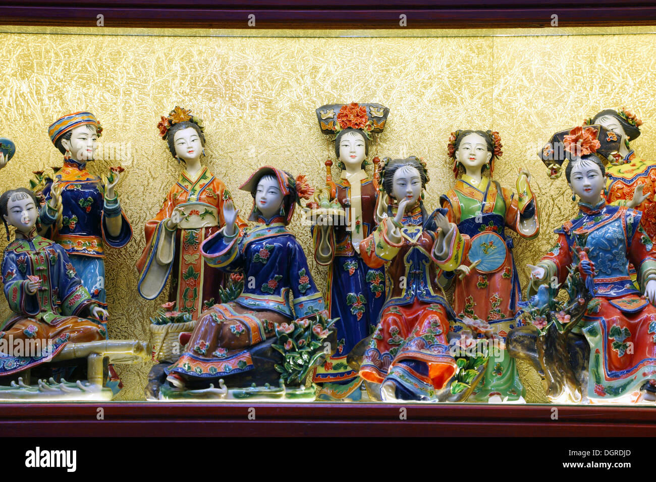 Traditional chinese miniature figurines in a souvenir shop. Shanghai ...