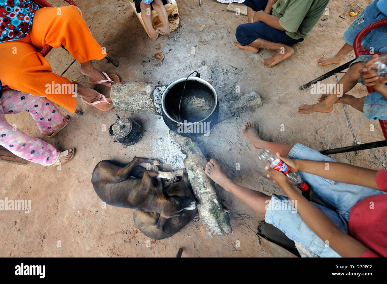 People cauldron hi-res stock photography and images - Alamy