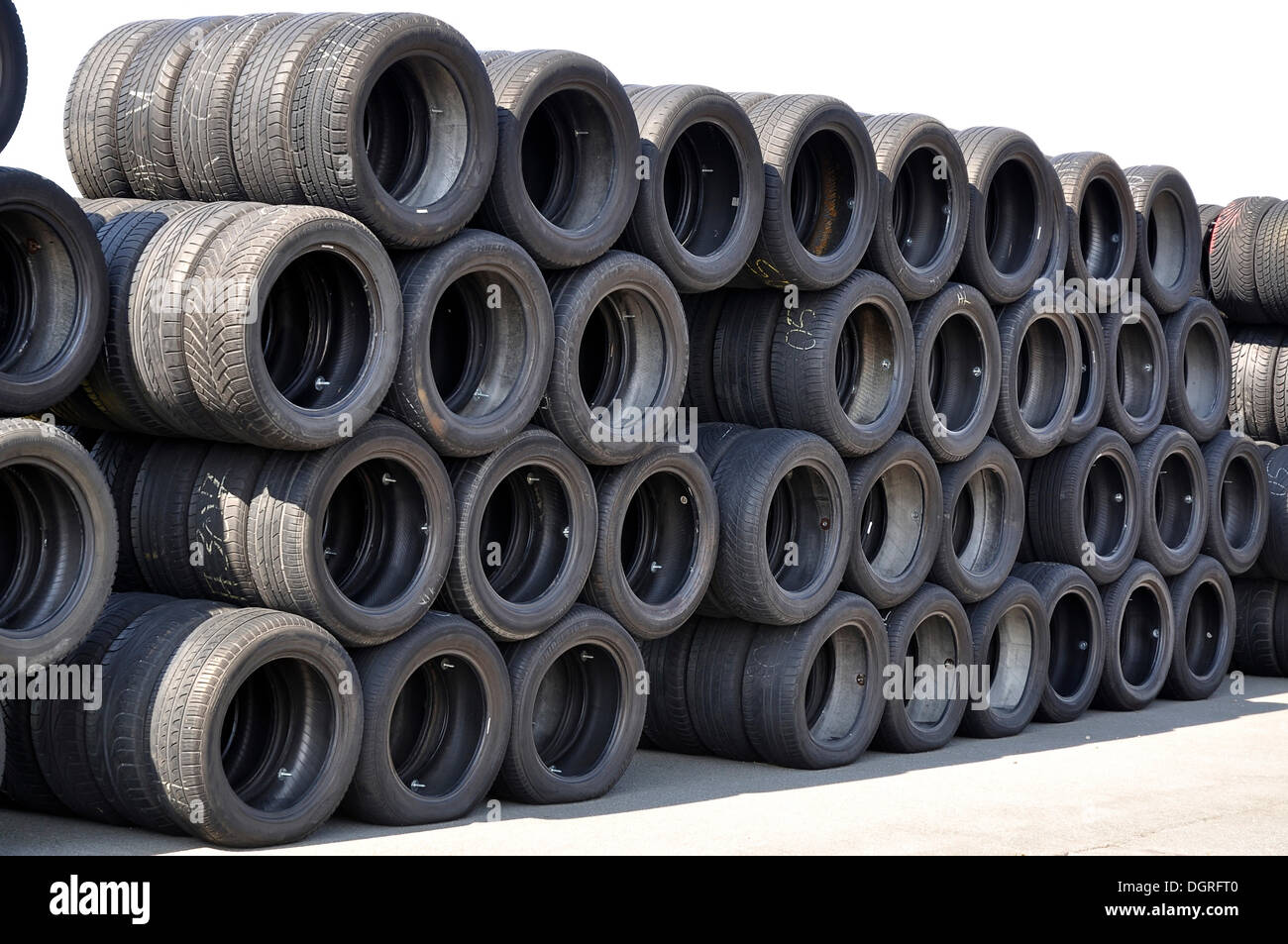 Tires are on top of each other hi-res stock photography and images - Alamy