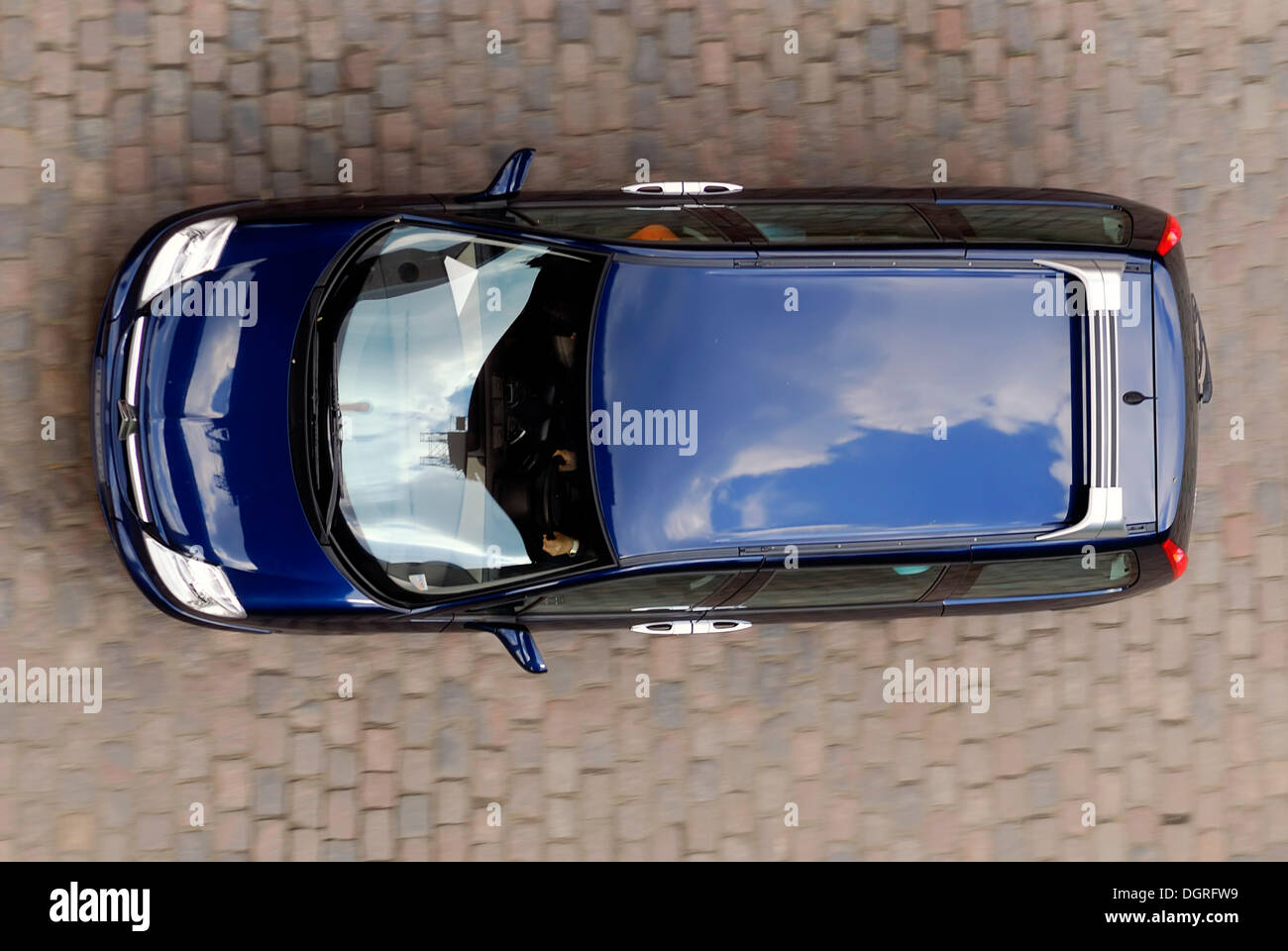 Car top view windscreen hi-res stock photography and images - Alamy