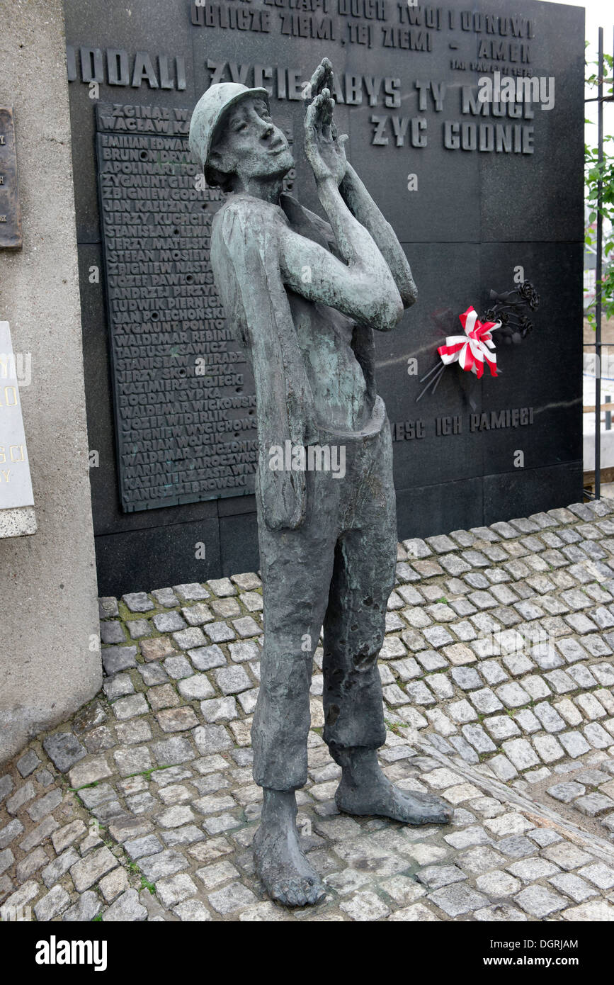 Poland, Gdansk, Skulpture in front of the main gate of the former Lenin ...