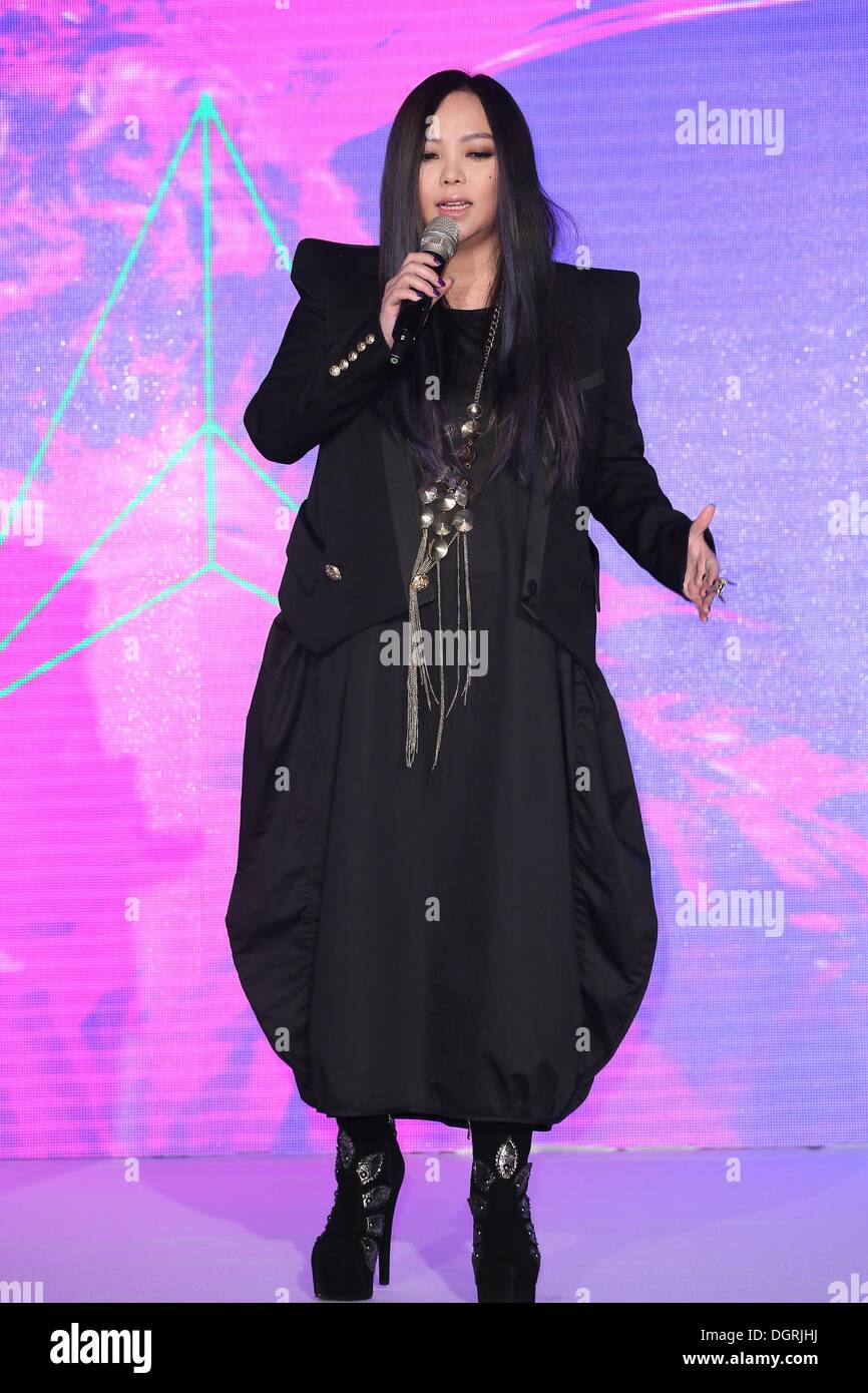 Taipei, China. 17th Oct, 2013. Taiwan Singer Amei releases her DVD of ...