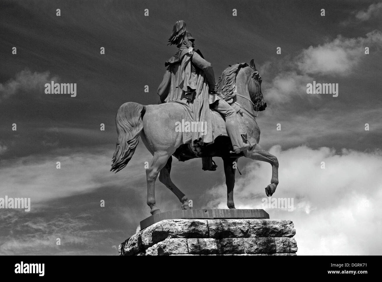 Equestrian statue of Emperor William I on the Hohenzollern Bridge ...