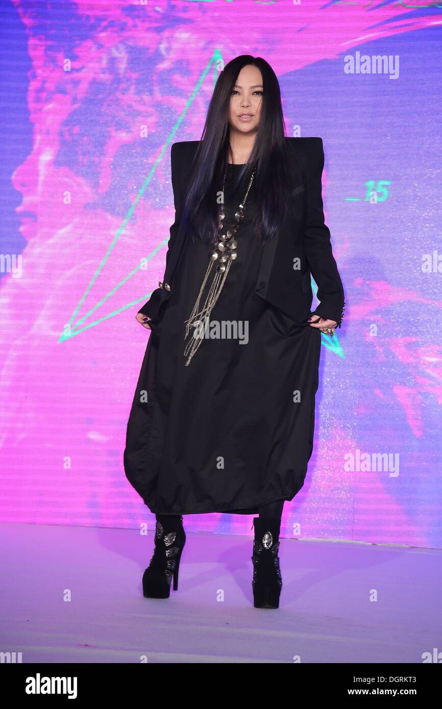 Taipei, China. 17th Oct, 2013. Taiwan Singer Amei releases her DVD of ...