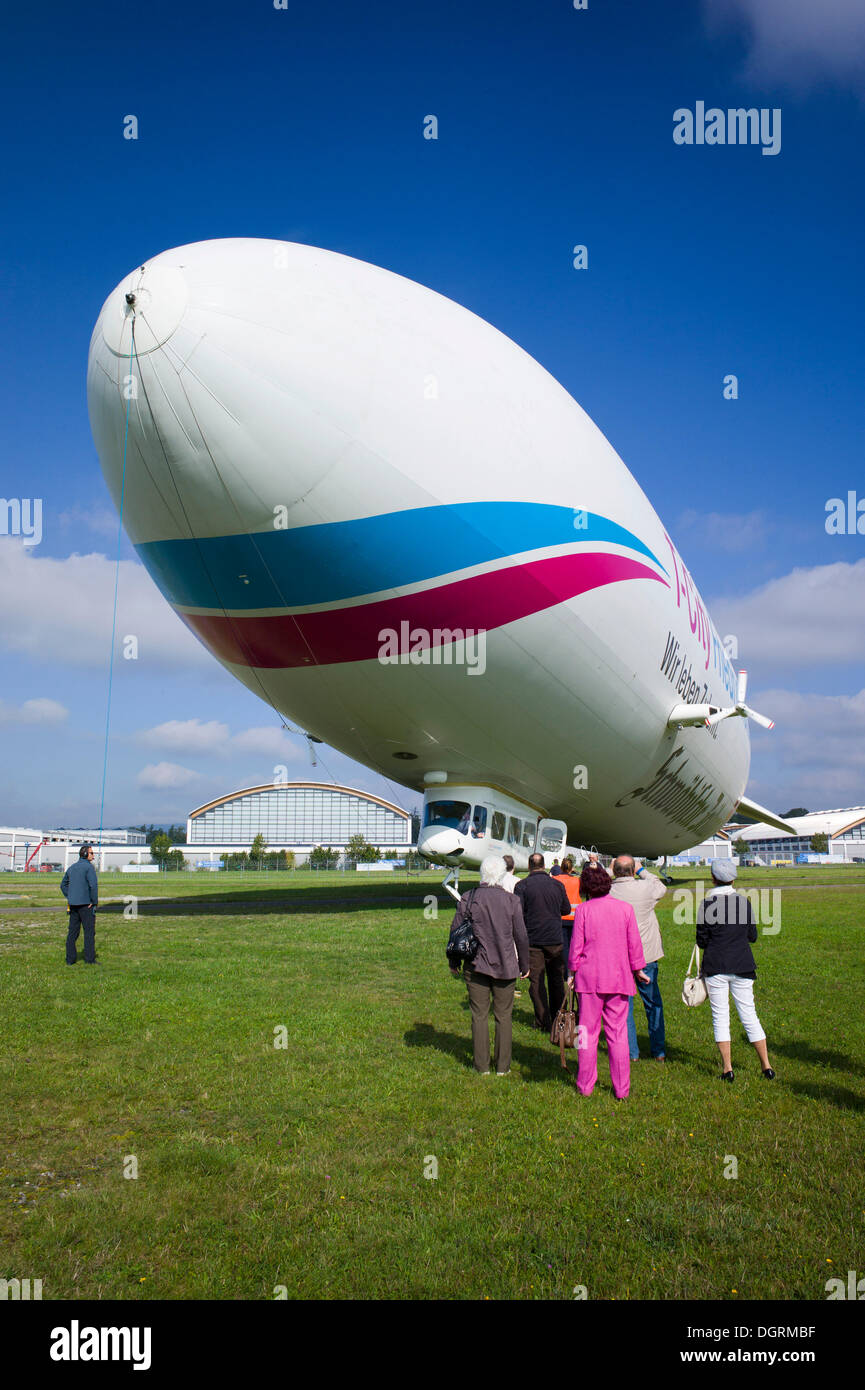 Zeppelin nt hi-res stock photography and images - Alamy