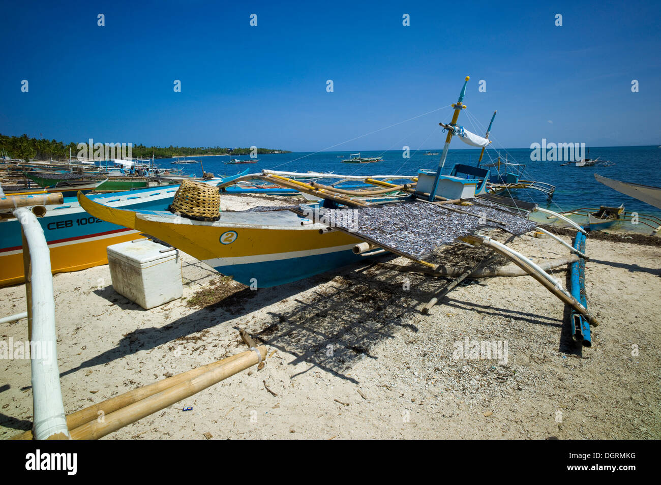 Filipino fishing hi-res stock photography and images - Alamy