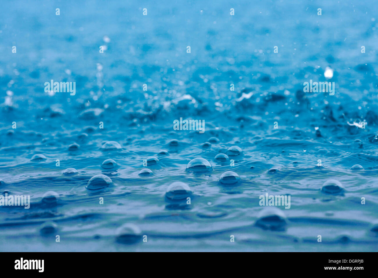 Raindrops falling into the sea, Indonesia Stock Photo: 61988259 - Alamy