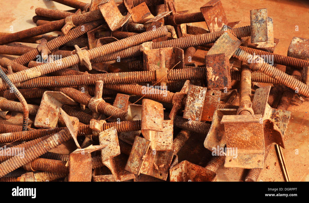 Scrap metal cutting hi-res stock photography and images - Alamy