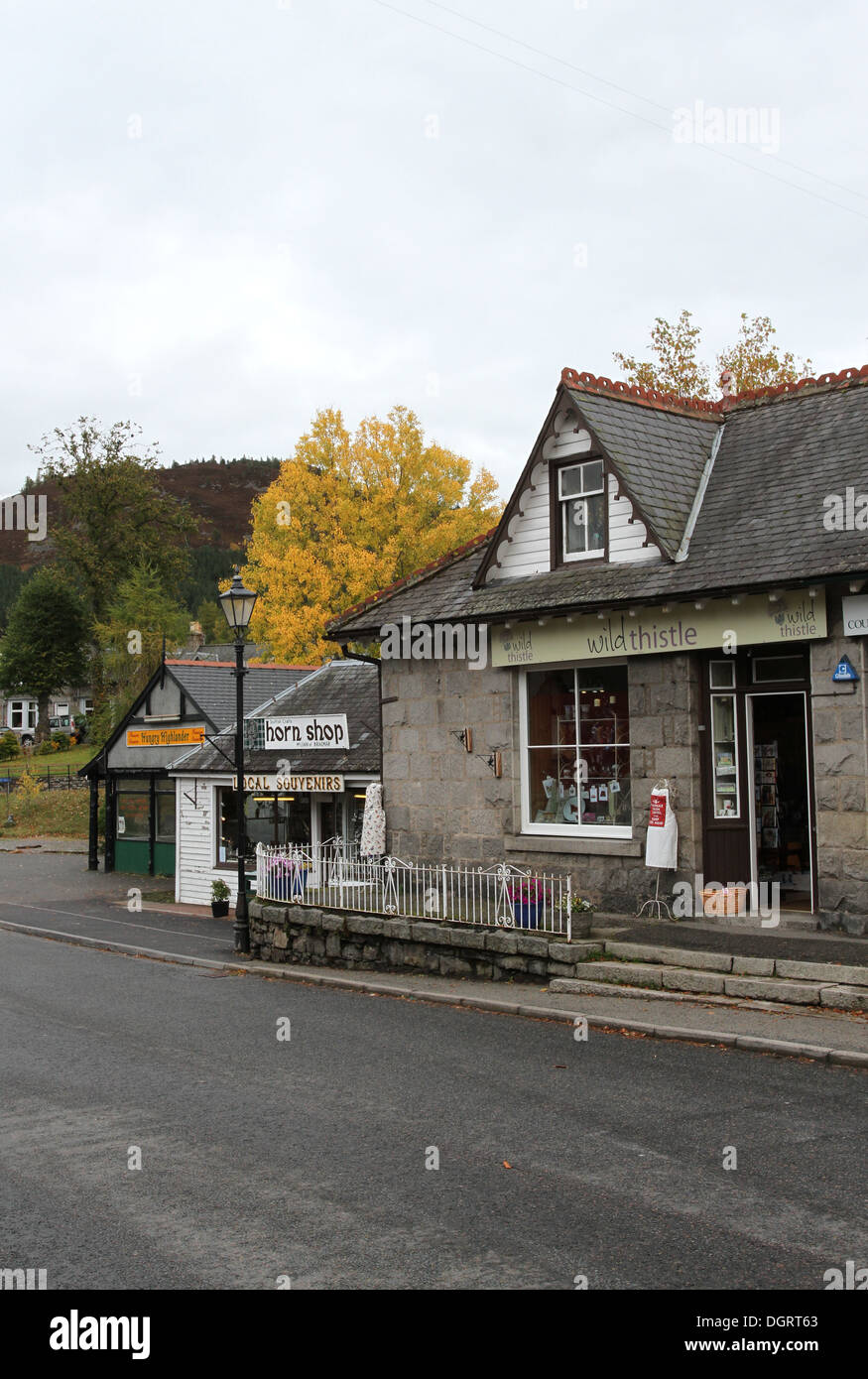 Braemar street scene scotland hi-res stock photography and images - Alamy
