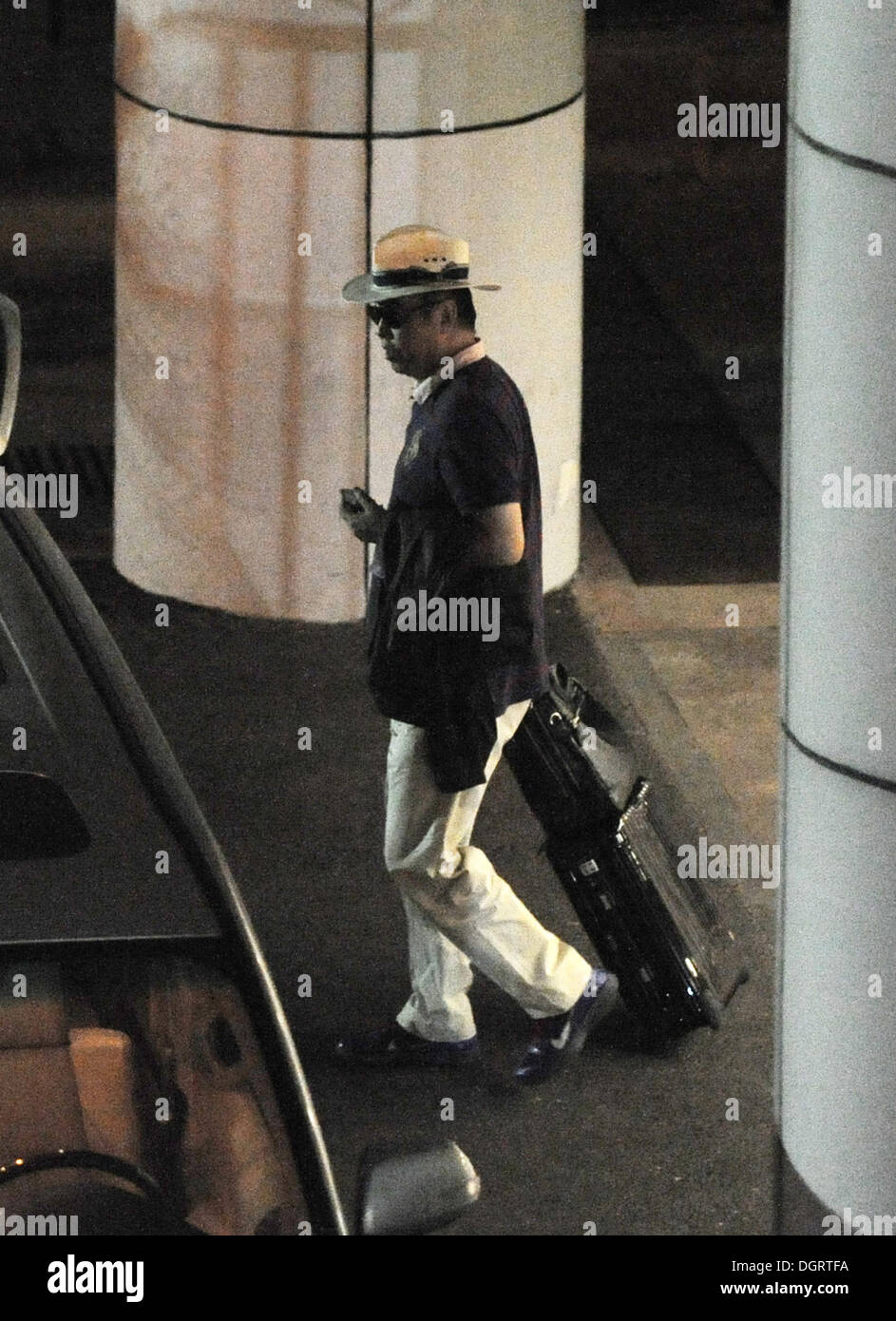 Beijing, China. 18th Oct, 2013. Director Chen Kaige and wife Chen Hong ...