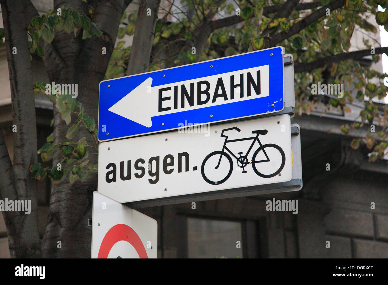 Biker sign hi-res stock photography and images - Alamy
