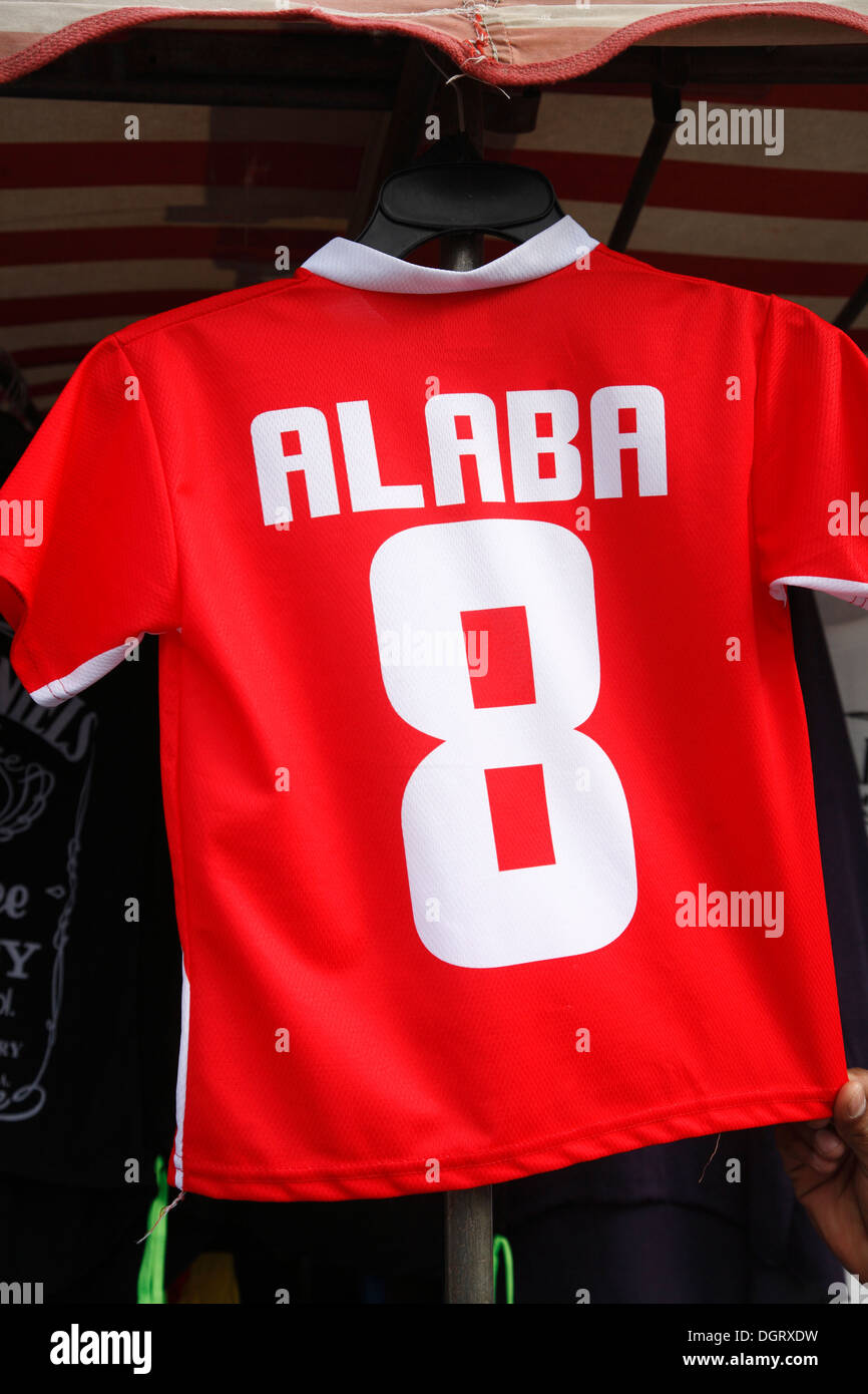 Football shirts hi-res stock photography and images - Alamy