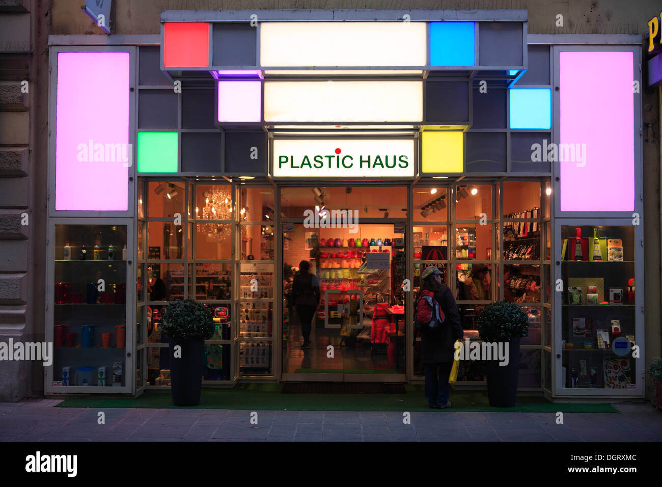 Plastic store hi-res stock photography and images - Alamy
