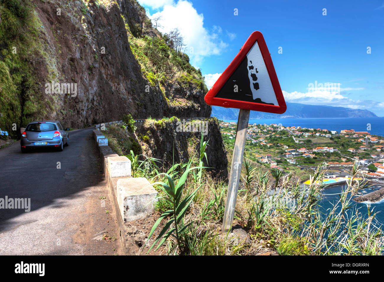 Object Falling High Resolution Stock Photography and Images - Alamy