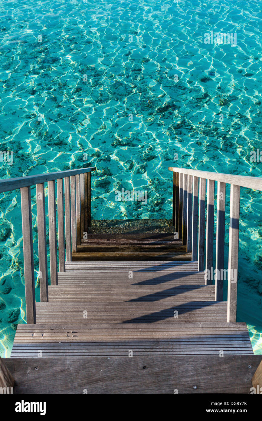 Stair down to ocean hi-res stock photography and images - Alamy
