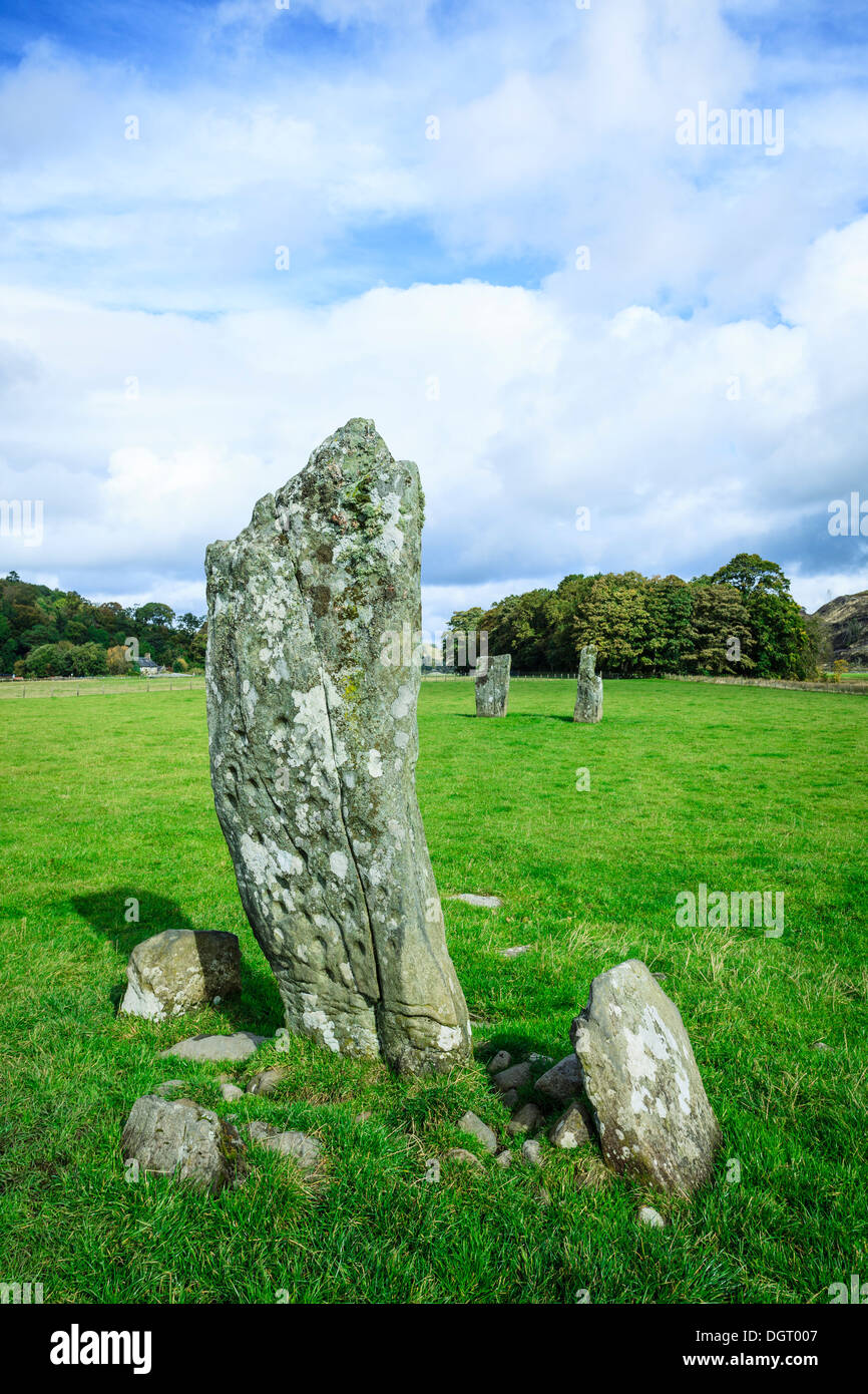 Upright standing stone hi-res stock photography and images - Alamy
