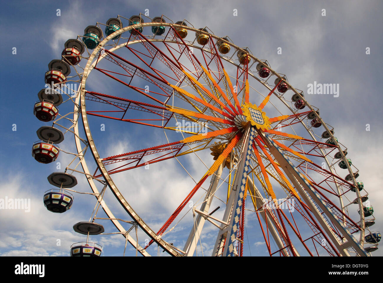 Big wheel from below hi-res stock photography and images - Alamy