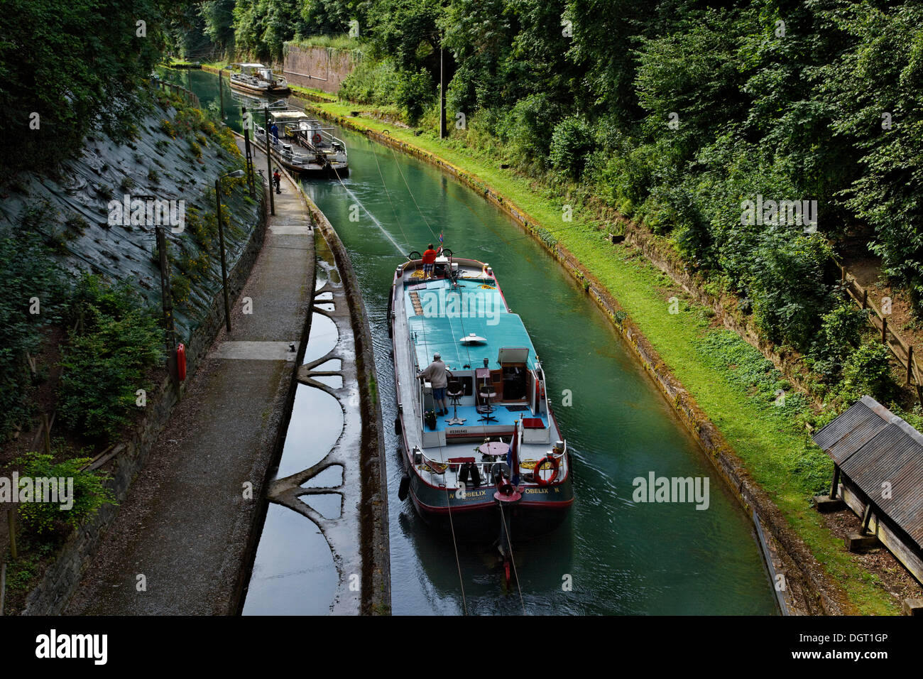 Tunnel of Riqueval for the Canal of Saint-Quentin, the towboat travels ...