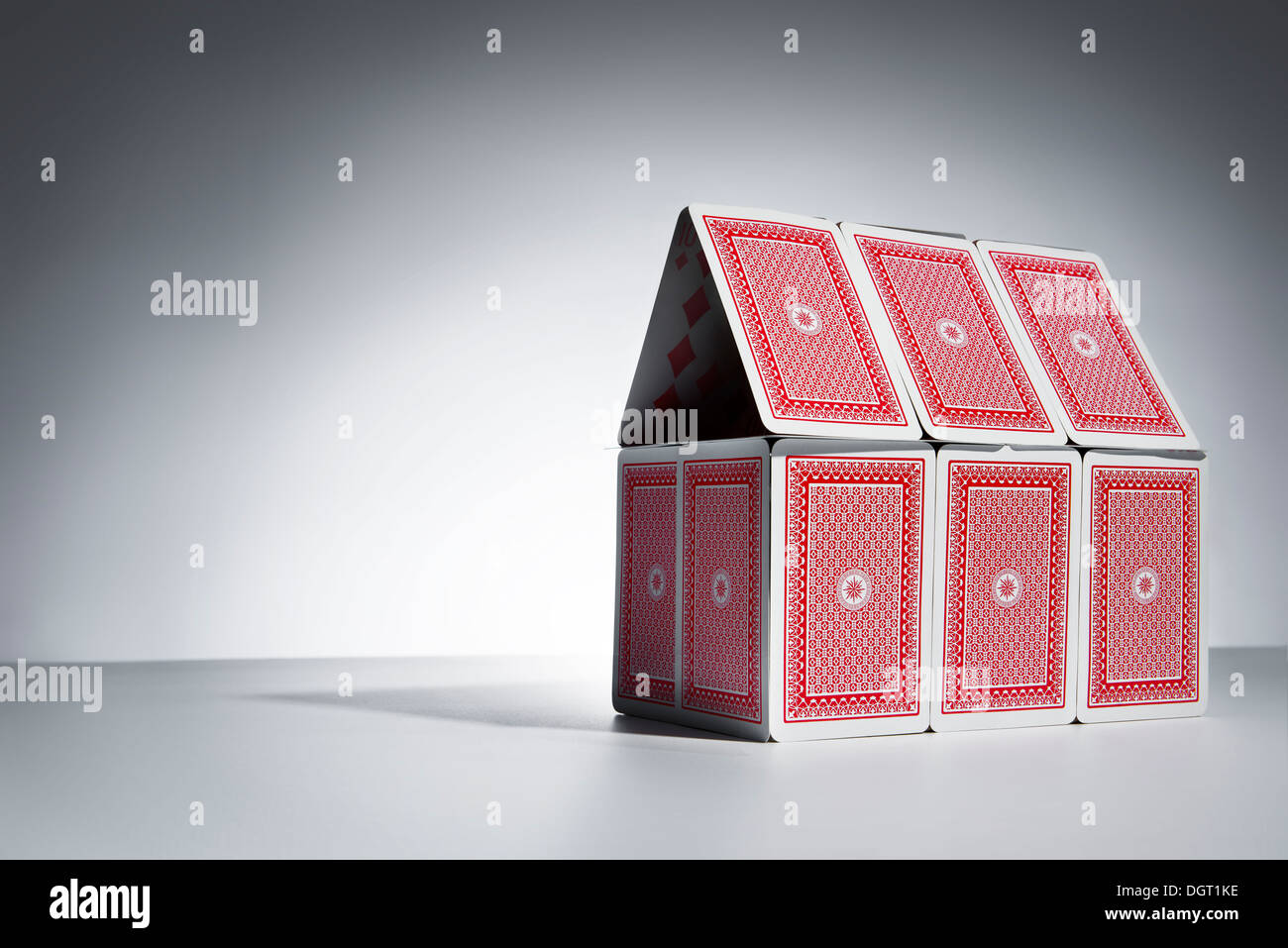 House of cards Stock Photo - Alamy